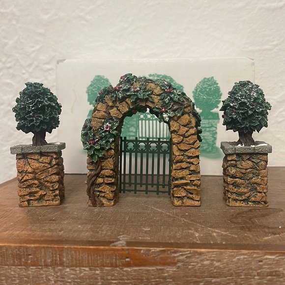 Department 56 | Holiday | Dept 56 Village Accessories Stone Corner ...